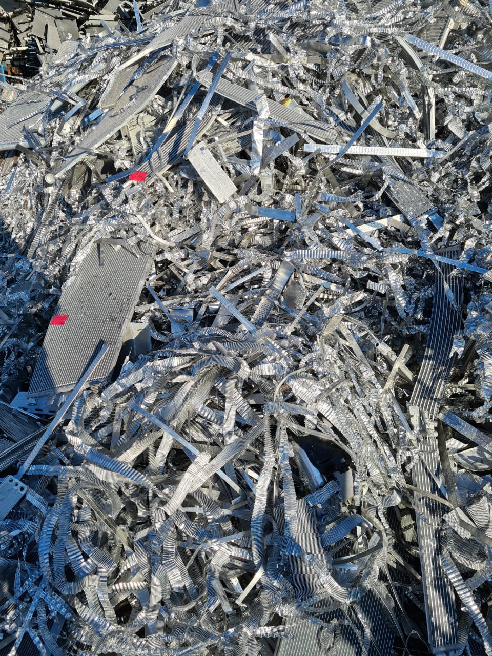 Radiators Approx. 25mt per Container Origin: Europe